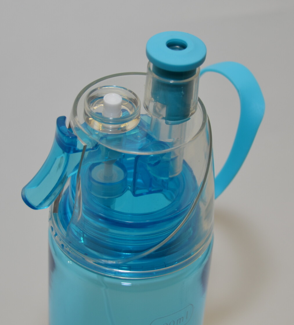 2in1 Trinkflasche und Sprühflasche 600ml aus Tritan komplett mit Deck ...